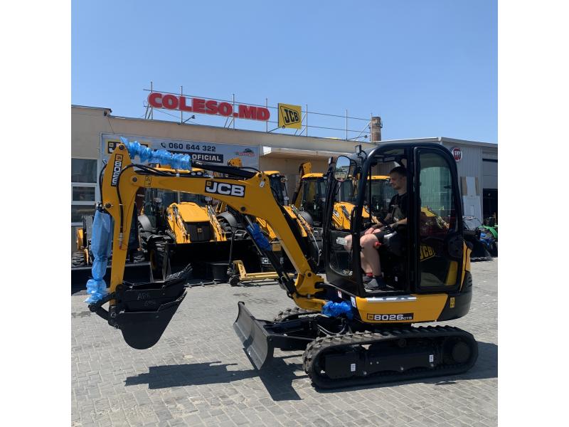 Mini excavator JCB 8026 CTS. ( La Comanda )